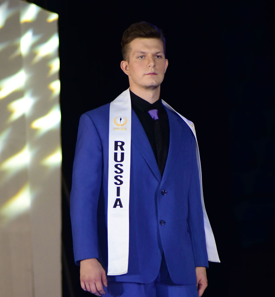 Mister Rusia – Runway Model Universe
