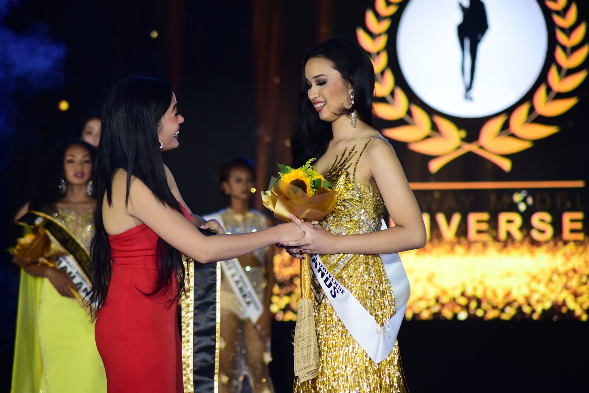 Miss Netherlands – Runway Model Universe
